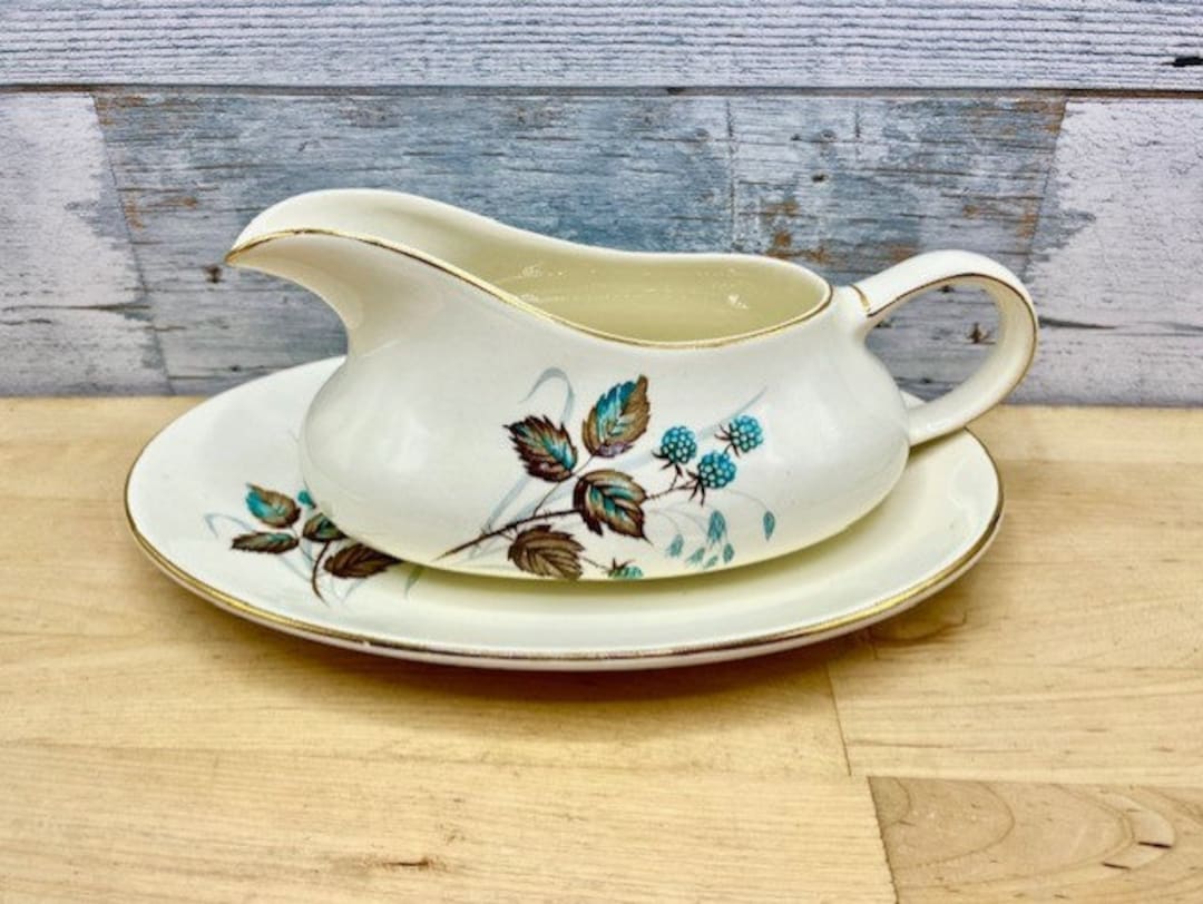 Vintage 1950s Gravy Boat and Underplate Mid Century Myott and Son Co ...