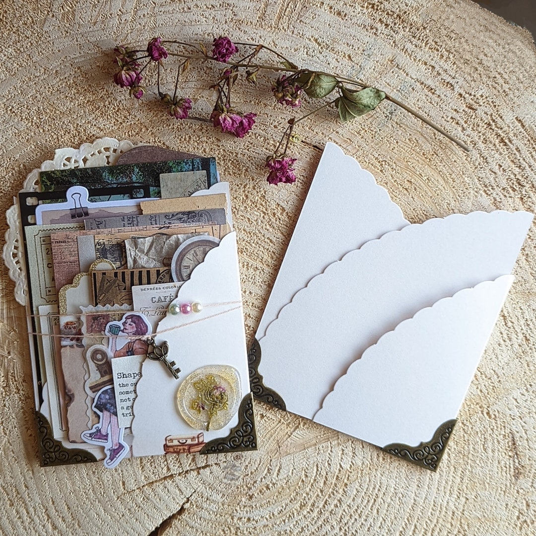 Ephemera & Paper Set in a Handmade Case, 30x Decorative Mix for ...