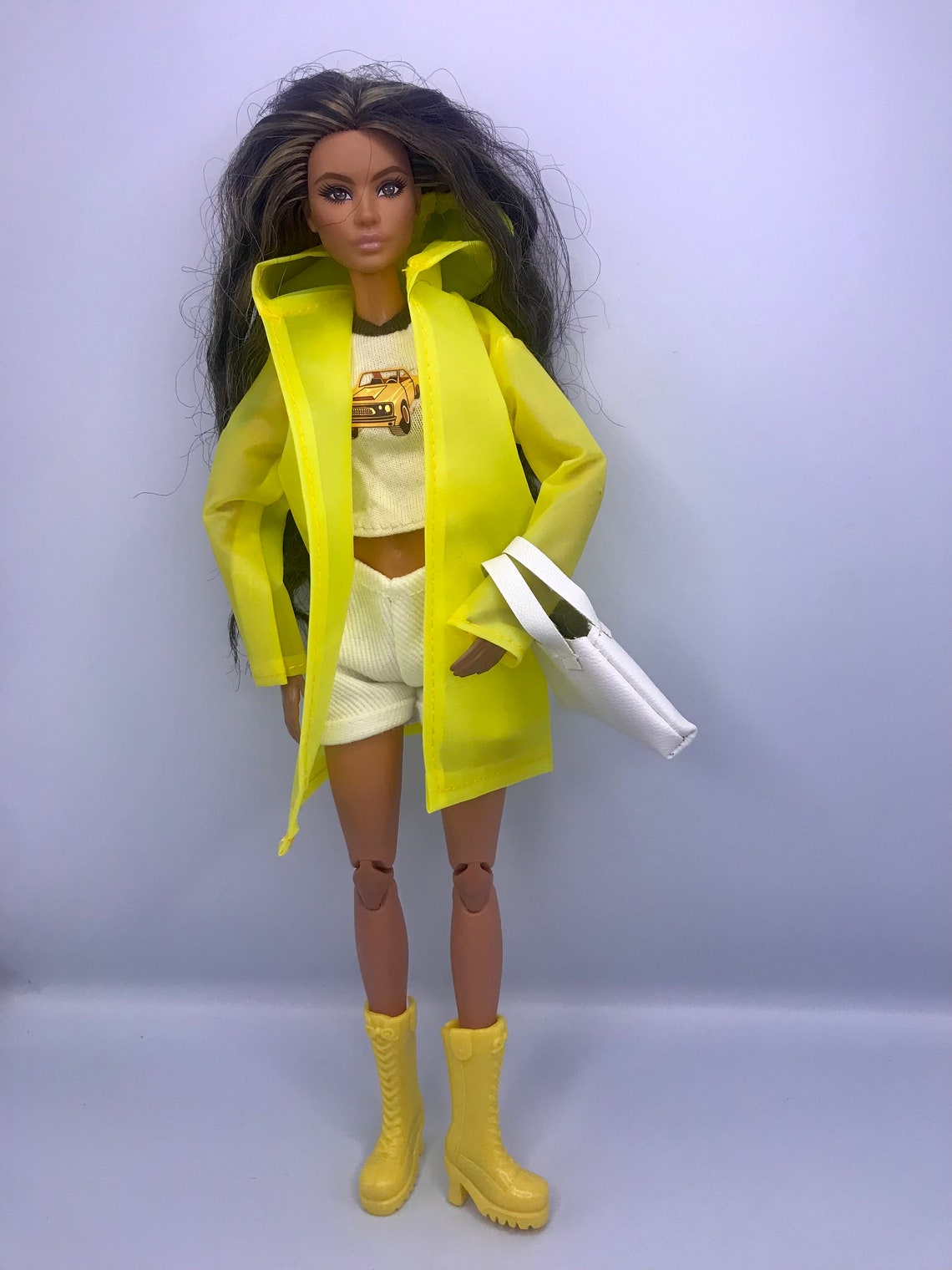5pc Set. Dolls Raincoat Dolls T-shirt Dolls Jean Shorts Dolls Handbag ...