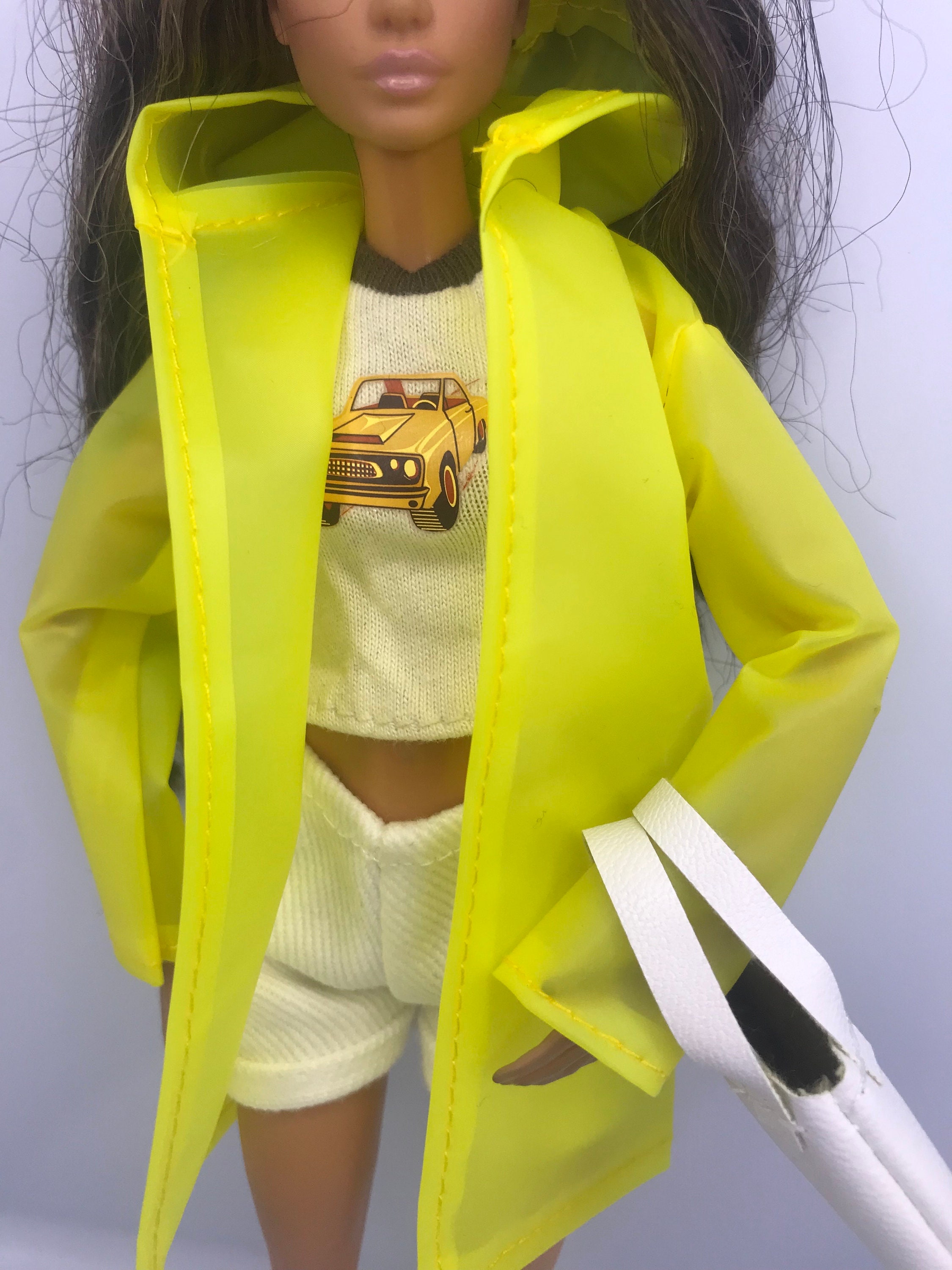 5pc Set. Dolls Raincoat Dolls T-shirt Dolls Jean Shorts Dolls Handbag ...