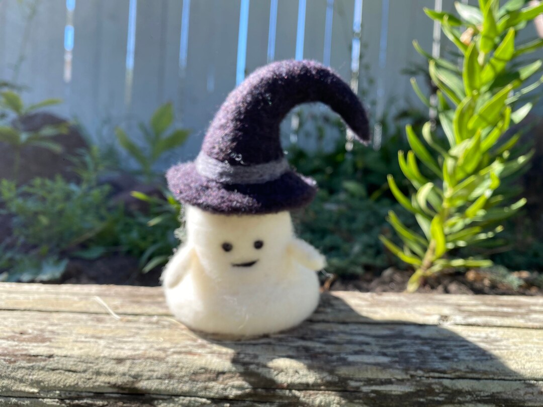 Spooky Cute Kawaii Ghost With Removable Witch Hat Fall Halloween Needle ...