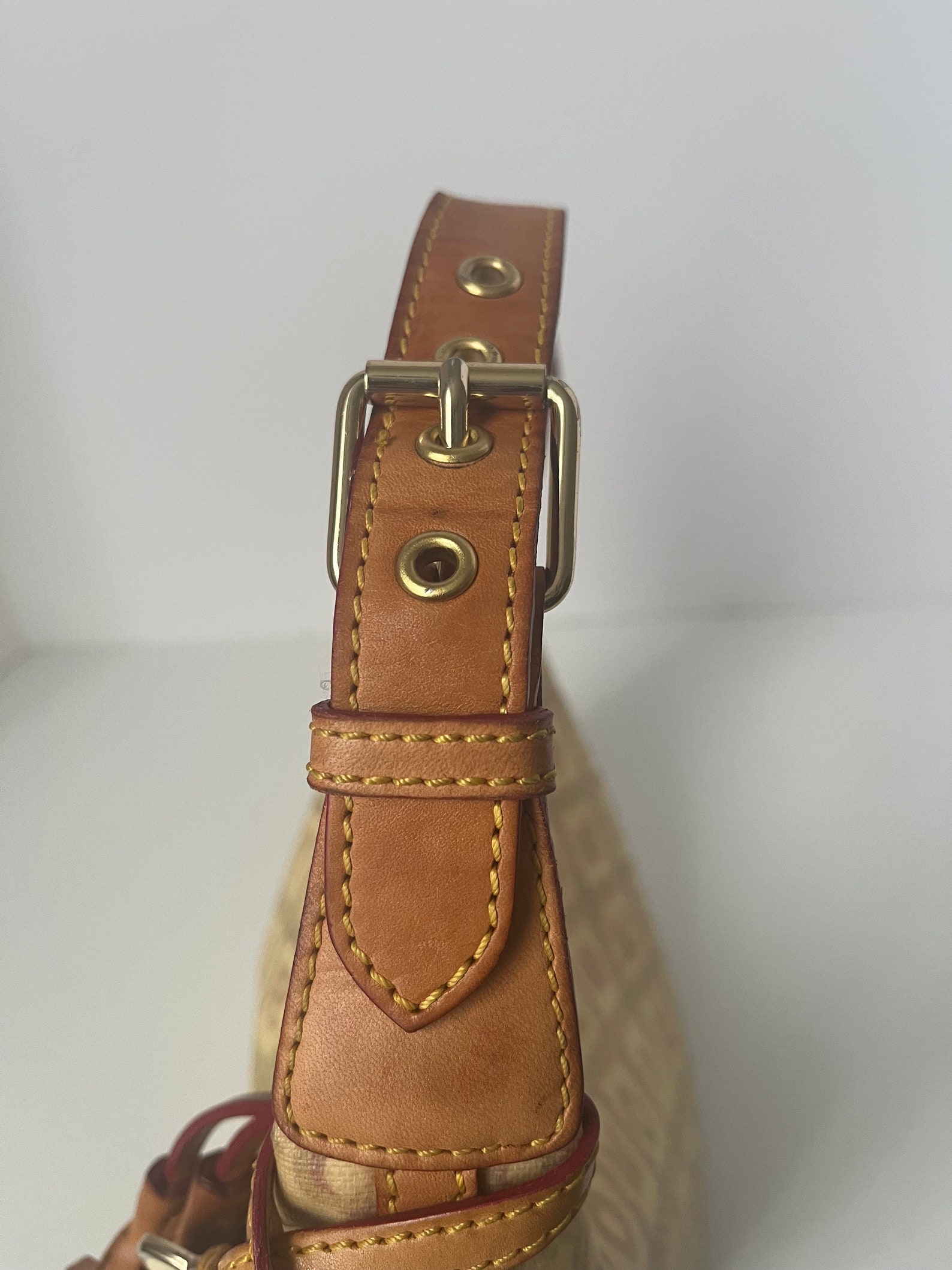 Dooney & Bourke Y2K “spellout” Small Bucket Bag - Etsy