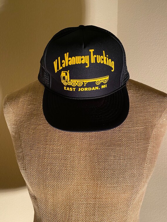 vintage high crown a - Gem