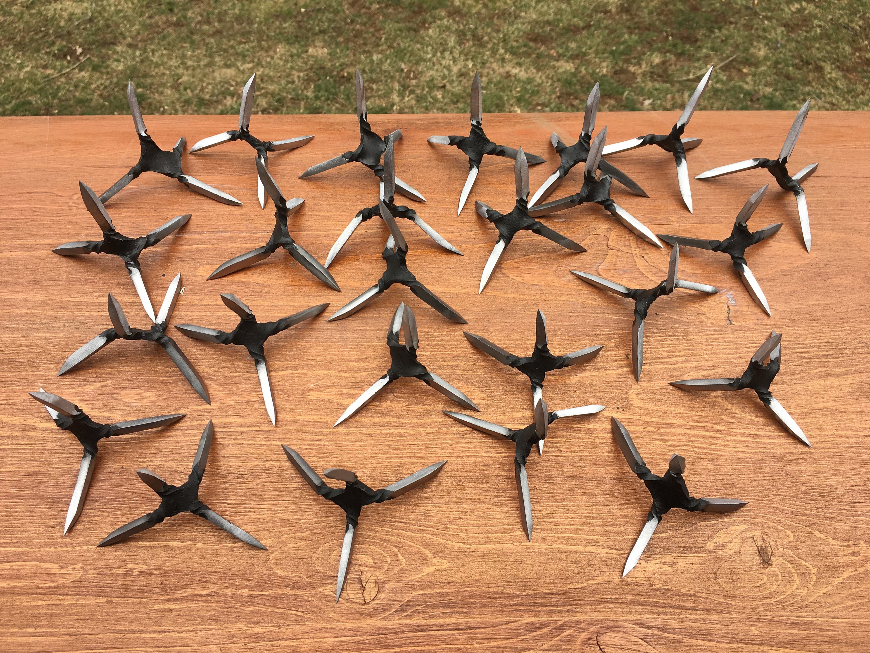 24 Pack of Hand-forged Twisted Caltrops - Etsy