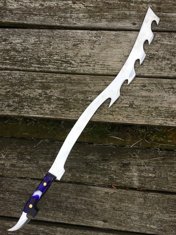 Serrated Sword Serrated Edge Talwar | Mandarin Mansion