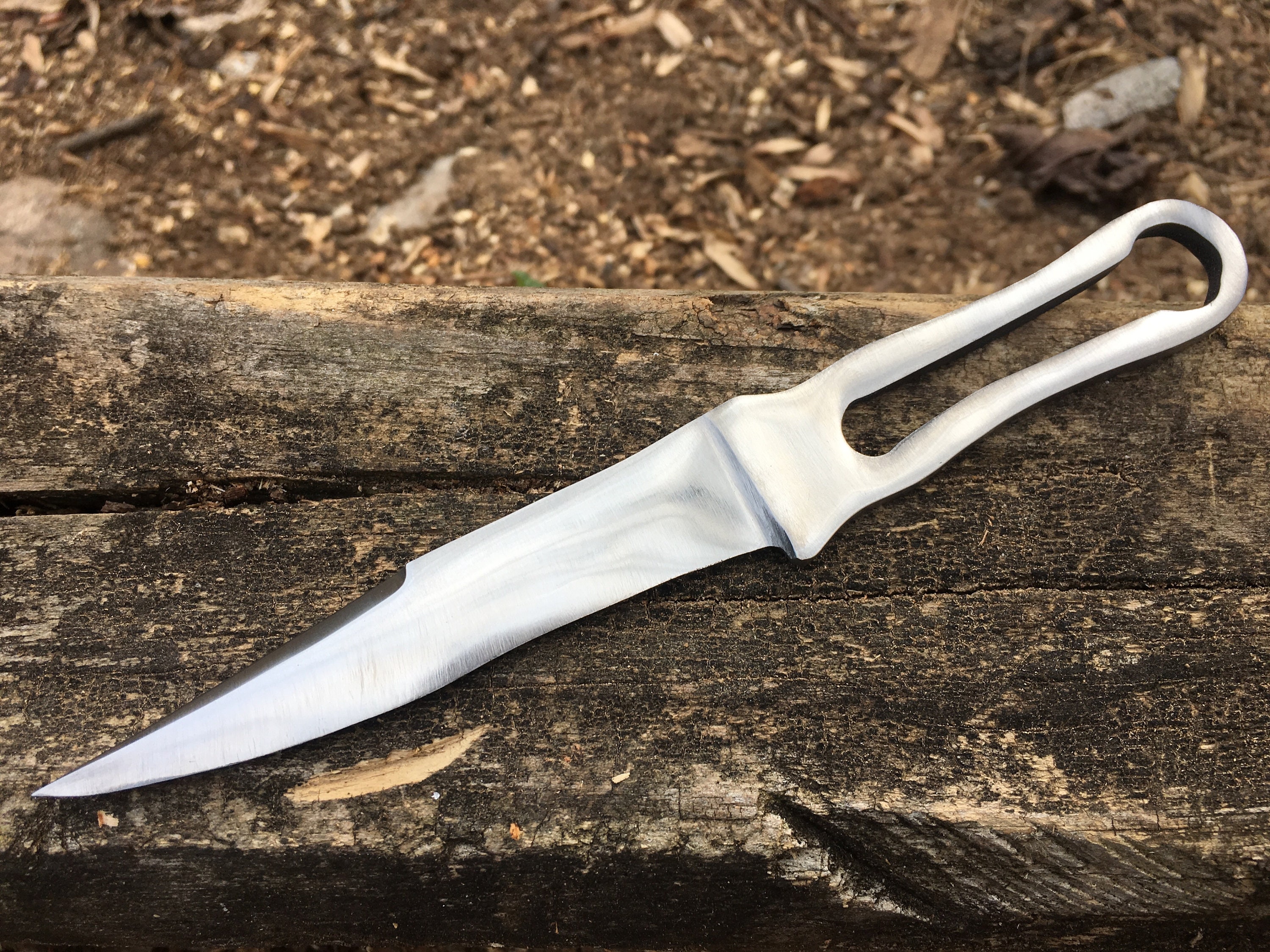 Large Neck Knife With keyhole Handle With Custom Made Black Leather ...