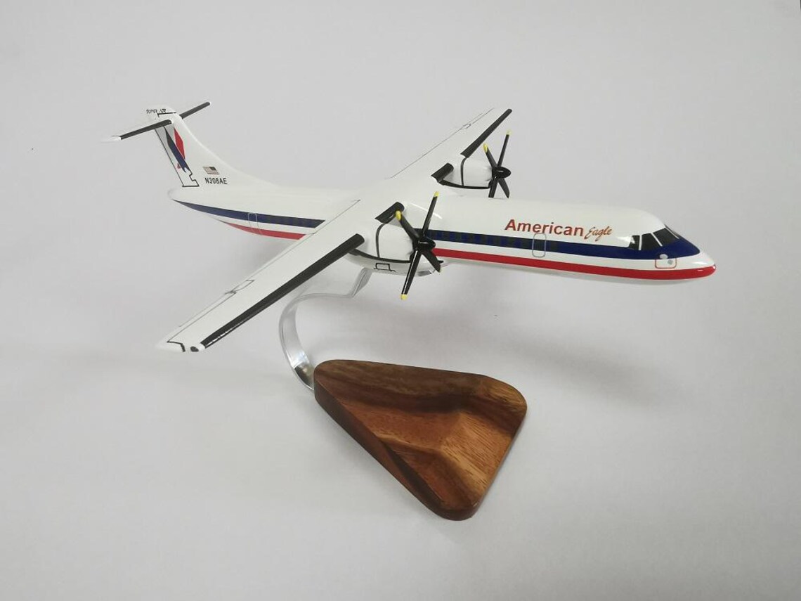 Aerospatiale ATR-72 American Eagle Airplane Desktop Model - Etsy