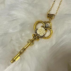 Gold Toned Skeleton Key Necklace: Rose, Bow, Rhinestone - Fantasy ...