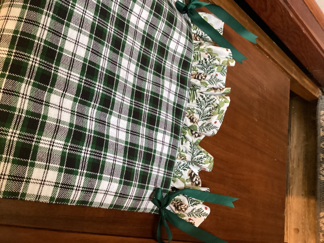 76 Winter Green Table/buffet Runner - Etsy