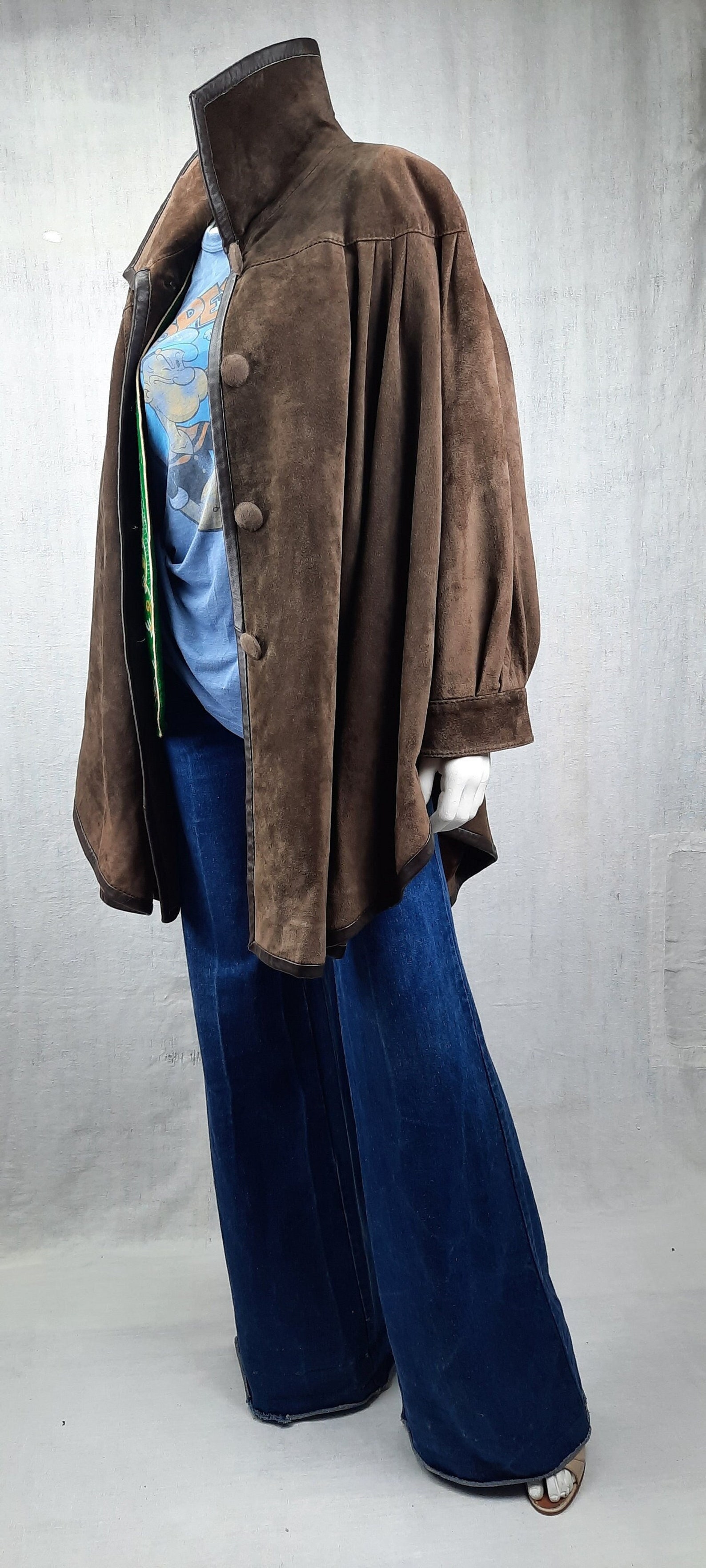 Vintage 1970s Suede and Leather-trimmed Cape Coat With Raglan Shoulders ...