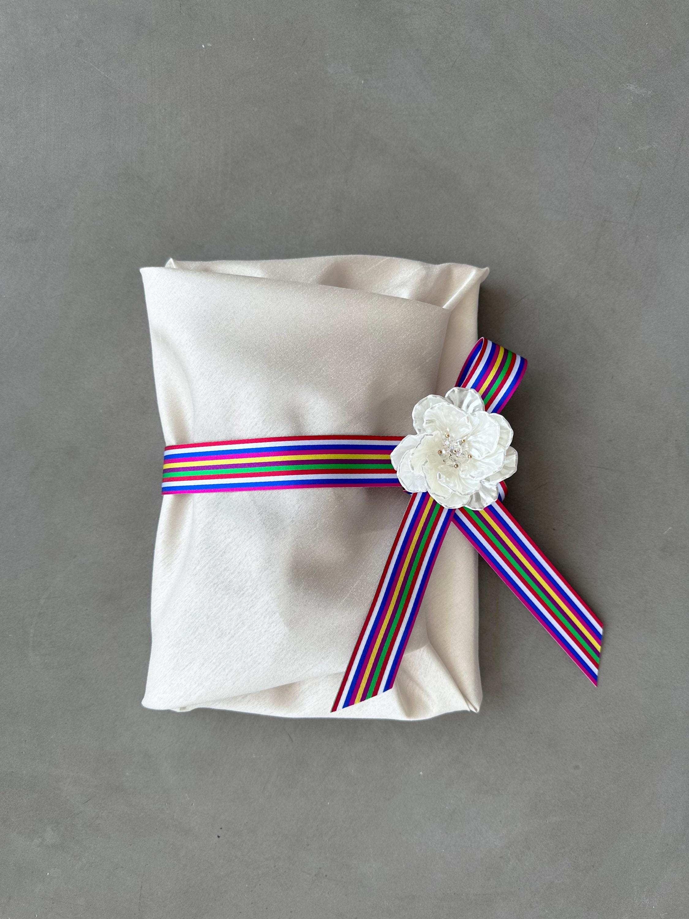 Ivory Fabric Bojagi Gift Wrap Set: Reusable Wrapping Kit, Saekdong - Etsy