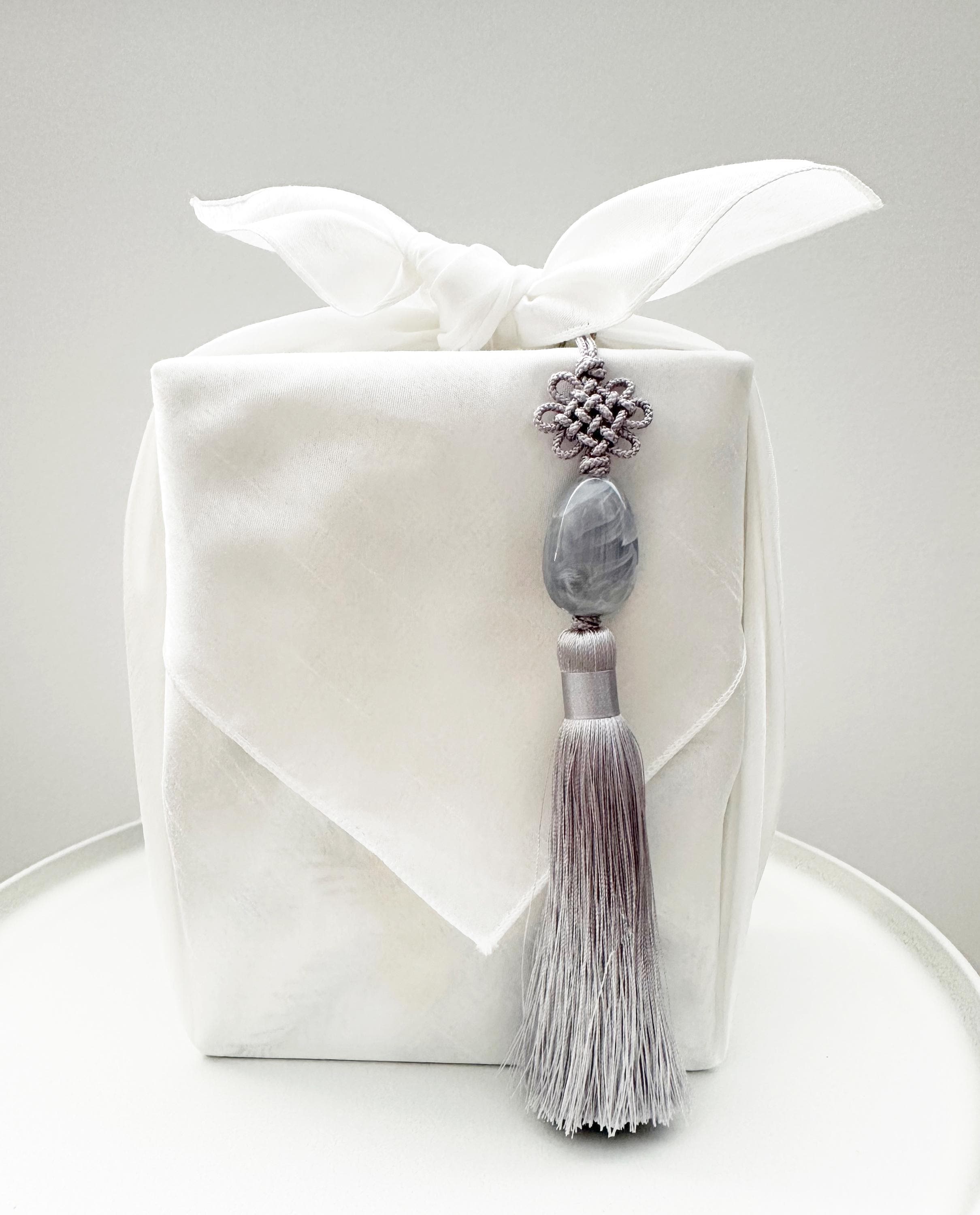 Korean Traditional Gemstone Norigae Tassel, Bojagi Gift Accessory ...