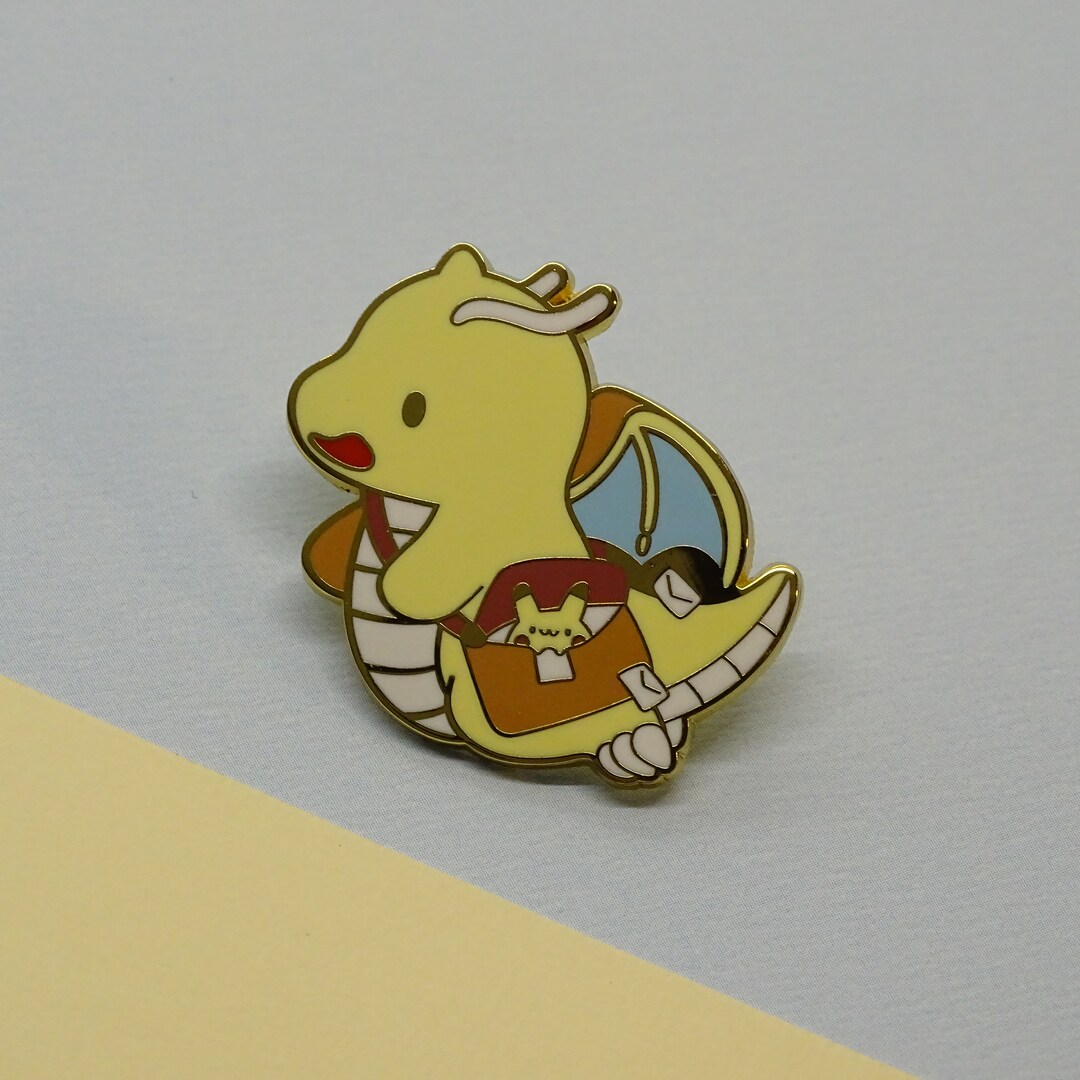 Pin's Charizard With Little Pikachu Pokémon Dragon Cute and Trendy ...