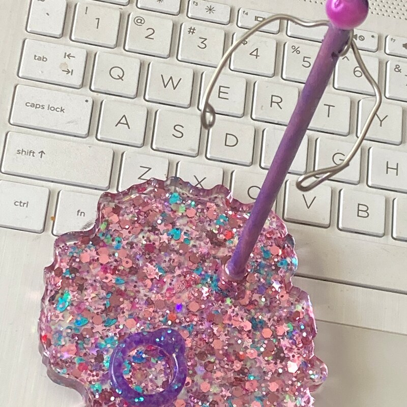 Glitter Stand - Etsy
