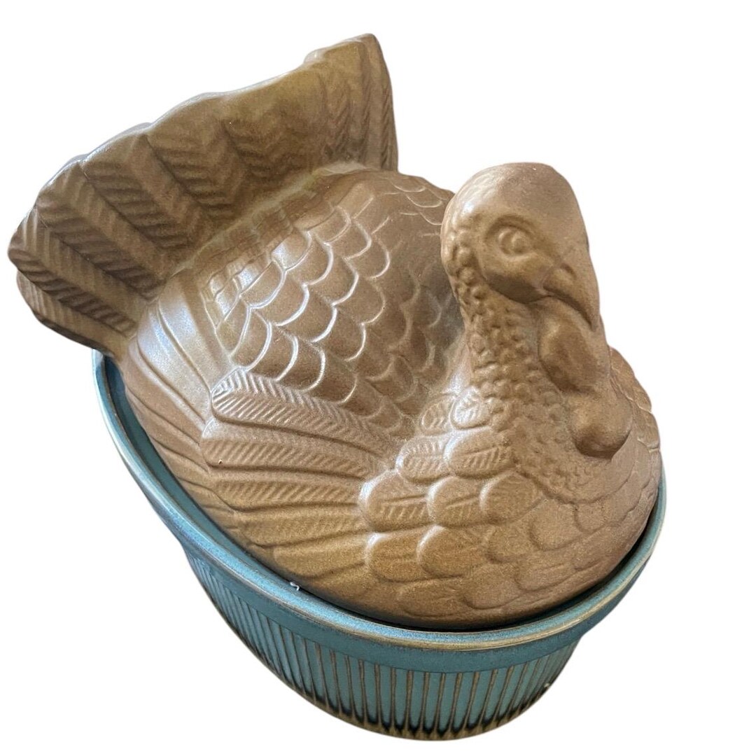 2 Qt Turkey Casserole by Nectarose Treasue Craft. Blue Beige Stoneware ...