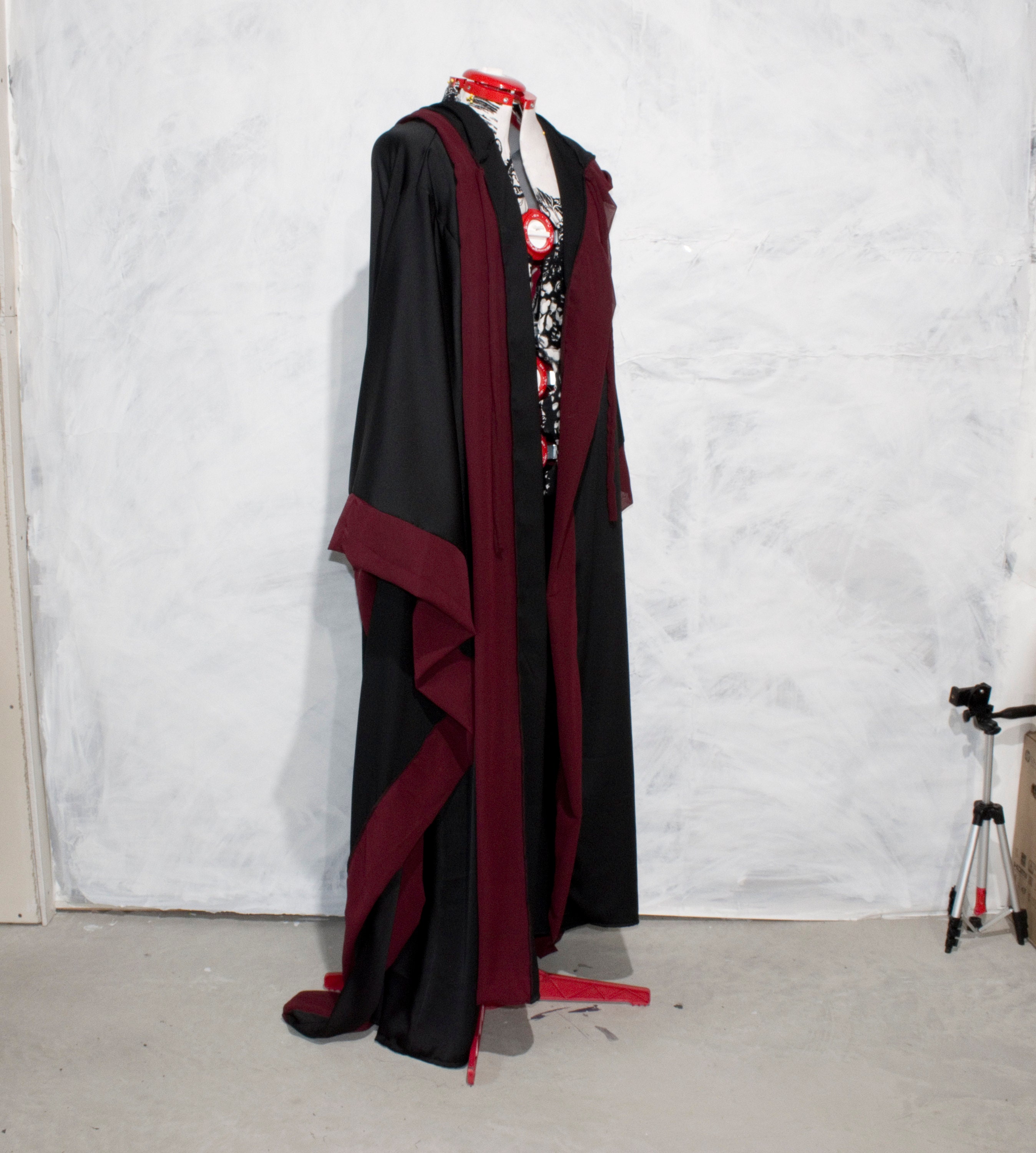 Dragon Spine With Spiked Pauldrons, Black and Red Robe Set, Dragon ...