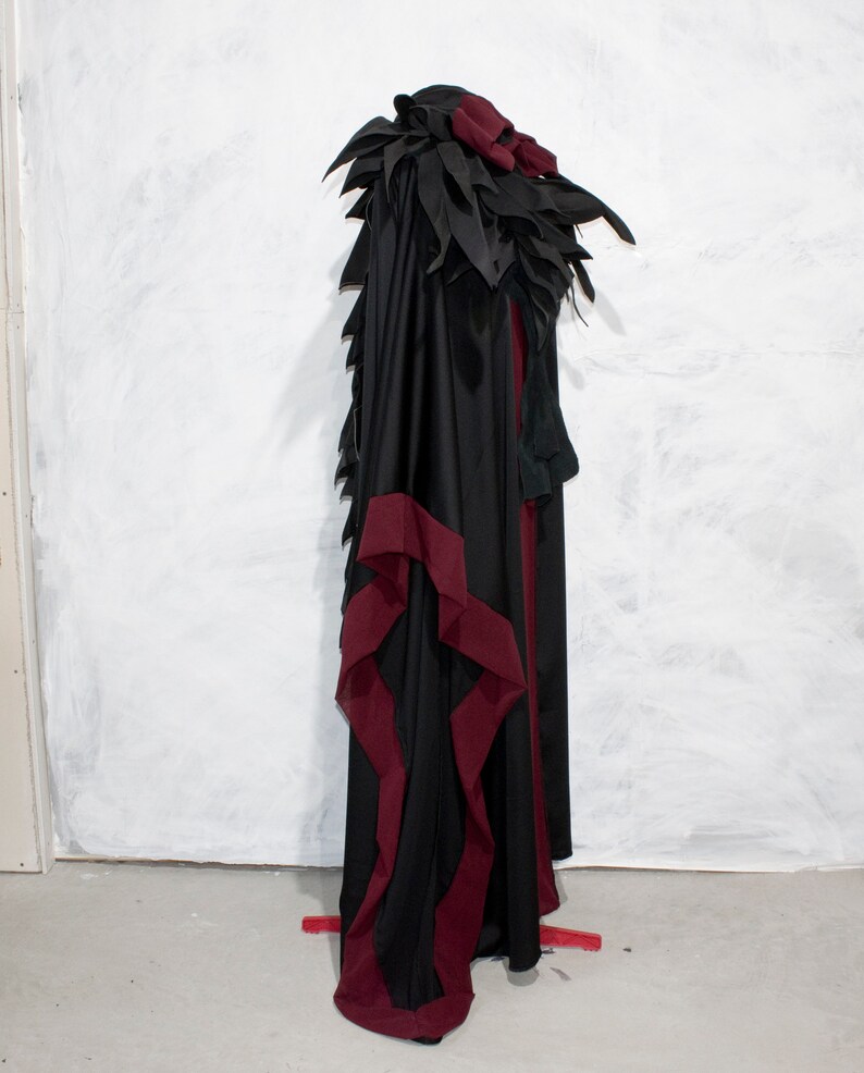 Dragon Spine With Spiked Pauldrons, Black and Red Robe Set, Dragon ...