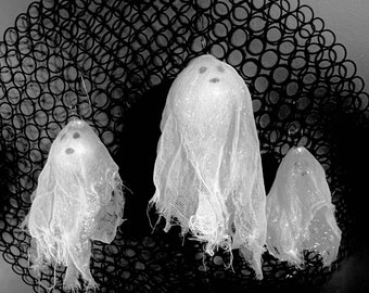 Ghost Light Bulb Ornaments Spooky, Halloween, Farmhouse Decor - Etsy