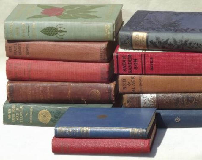 Set of 10 Unbound Books for Shabby Chic Wedding Decor, Vintage Home ...