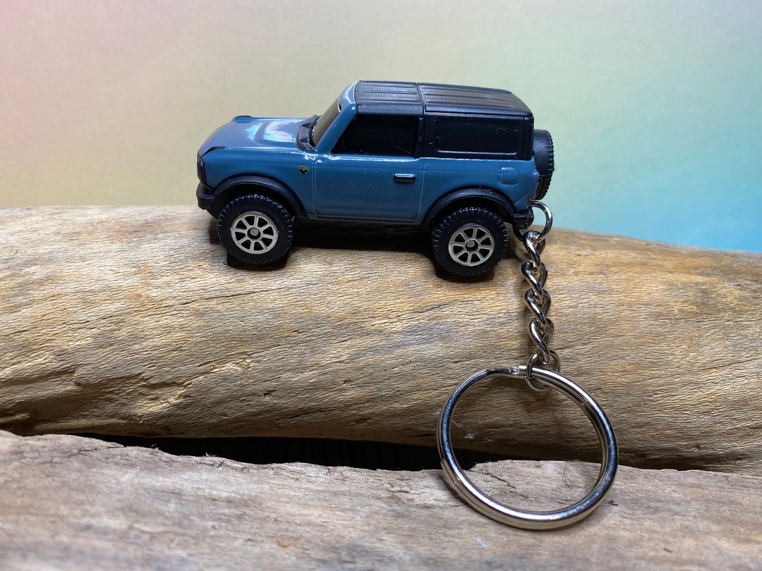 Ford Bronco Die-cast Keychain, 2021 Bronco Keyring, Father's Day Gifts ...