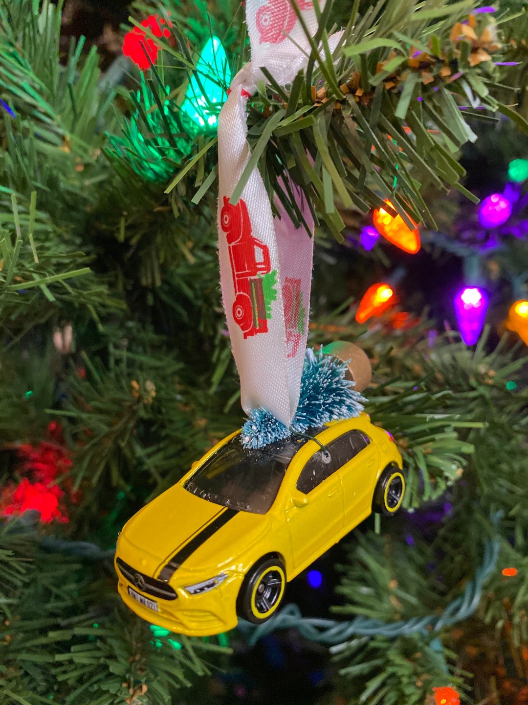 Mercedes A-class Ornament – 2019 Hot Wheels Hatchback Christmas Decor ...