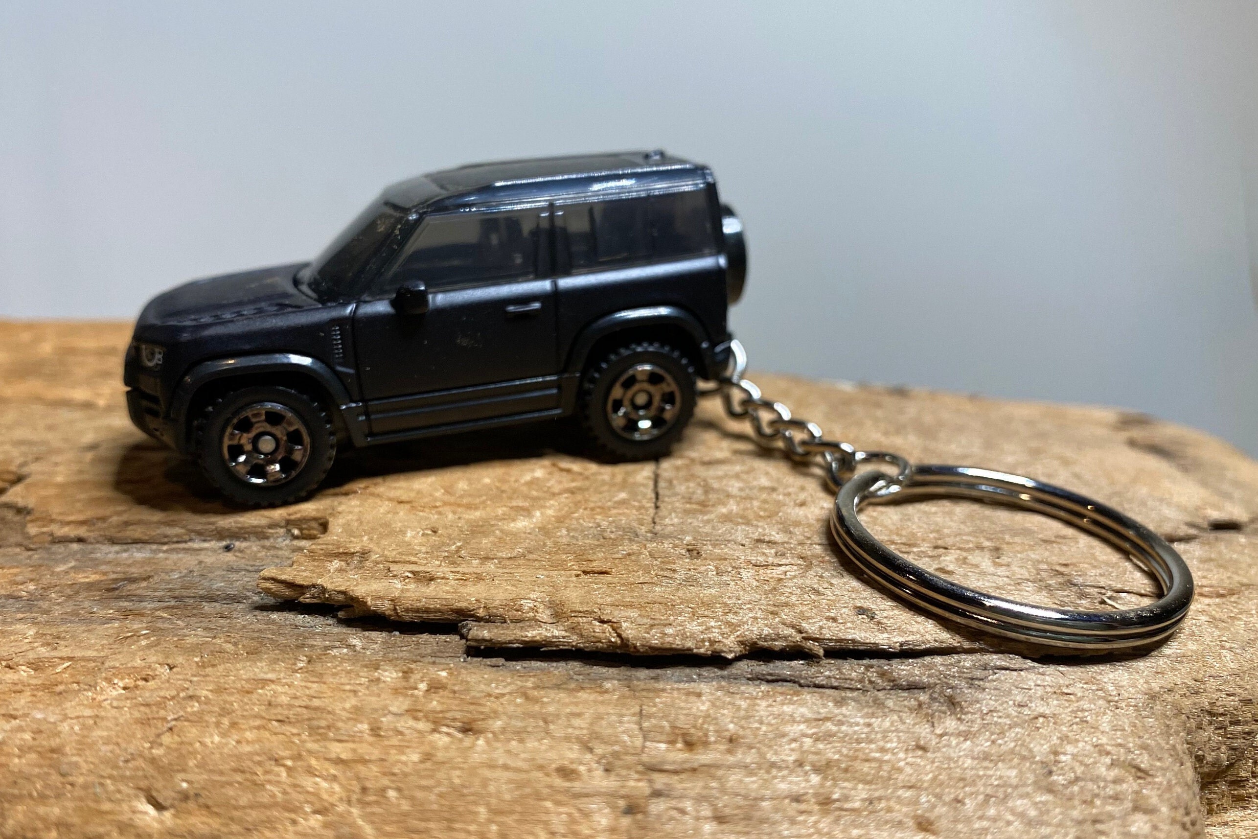 Land Rover Defender 90 Matchbox Keychain, Matte Black Defender 90 ...