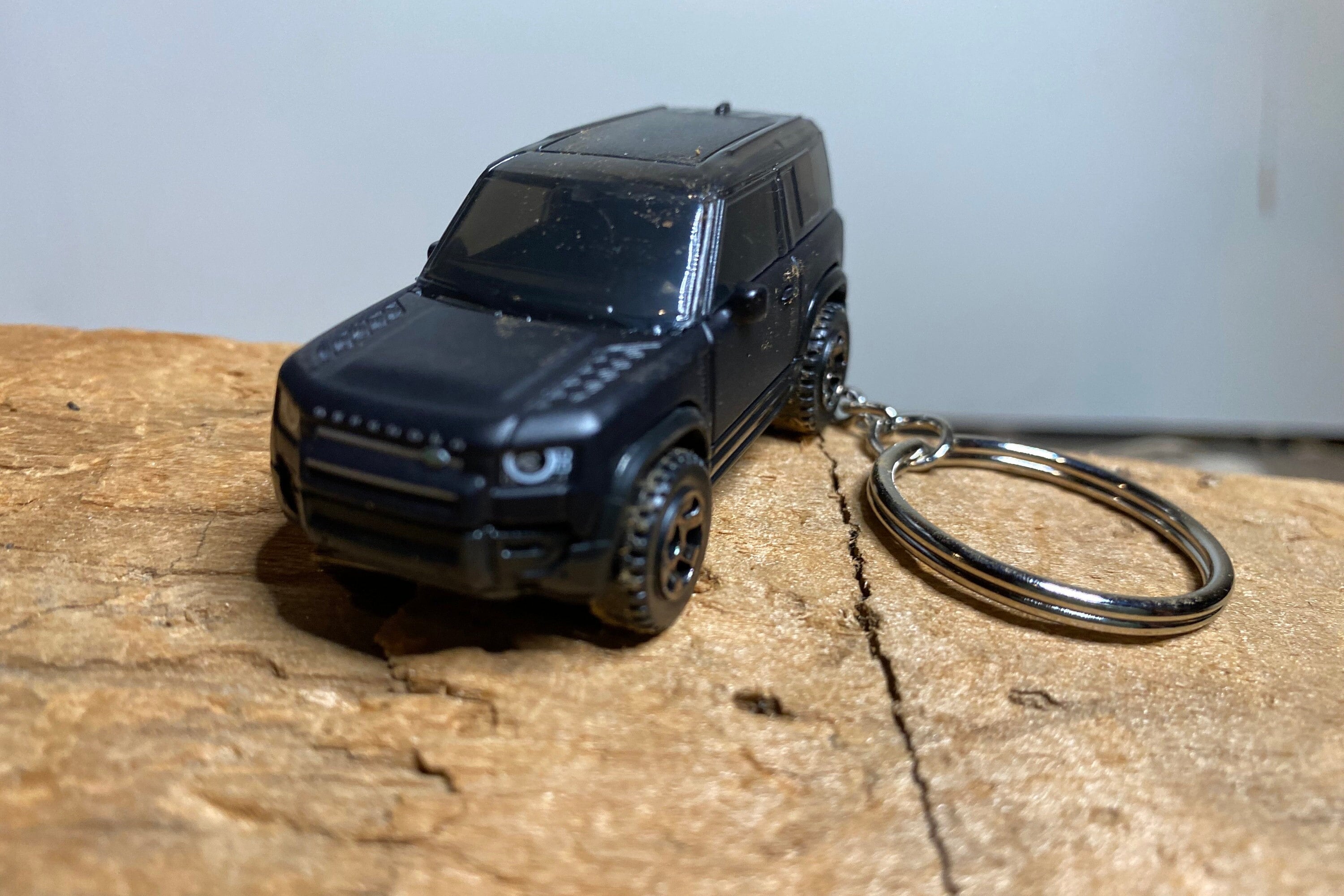 Land Rover Defender 90 Matchbox Keychain, Matte Black Defender 90 ...