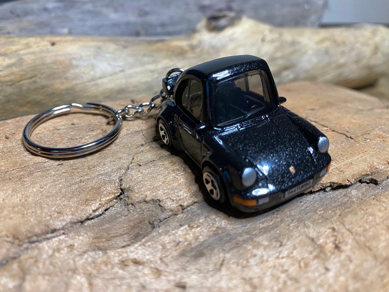 Custom Porsche 911 Turbo 3.6 964 tooned Hot Wheels Keychain, Porsche ...