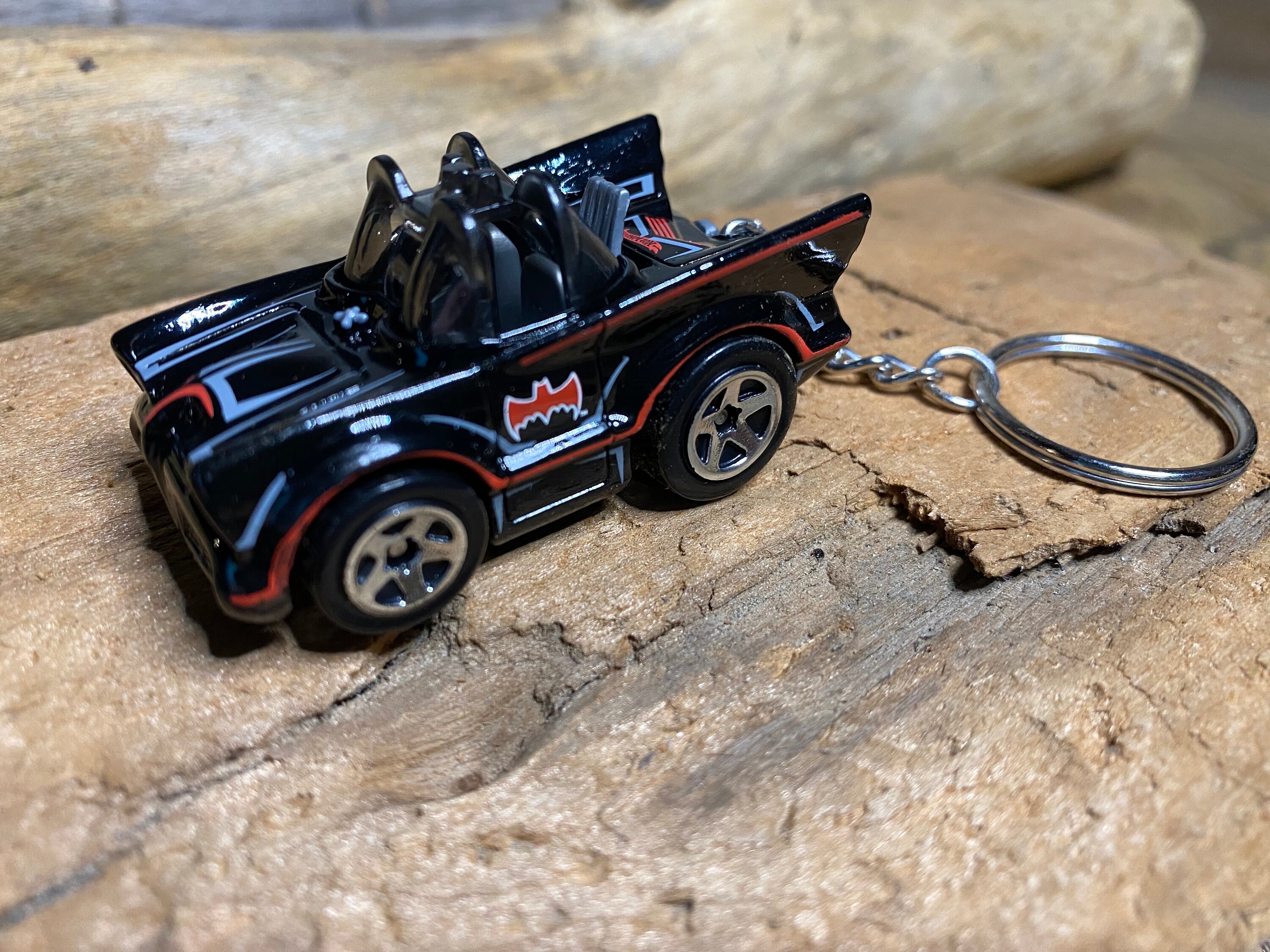 Classic TV Series Batmobile Hot Wheels Keychain, Batman and Robin ...