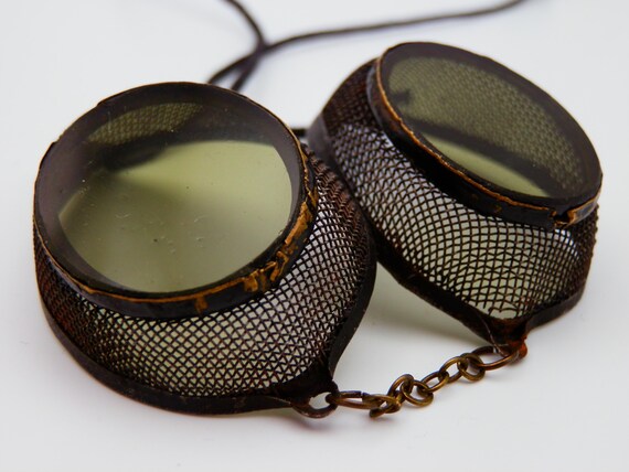 Antique Civil War Era Artillery Cinder Goggles & Case… - Gem
