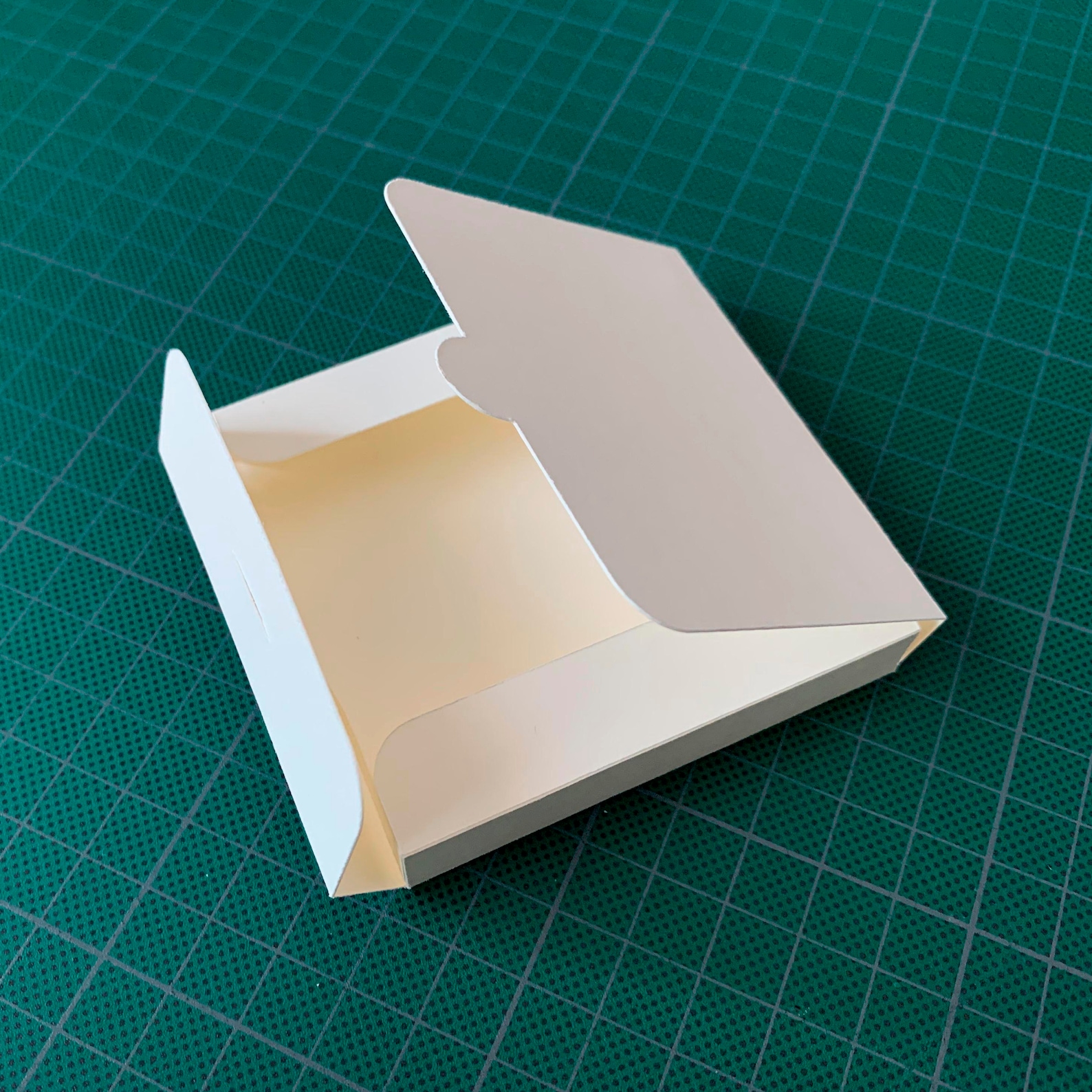 Slim Gift Box Template, No Glue Box, SVG, PDF, 8.5x11, A4, A3 Sheet ...