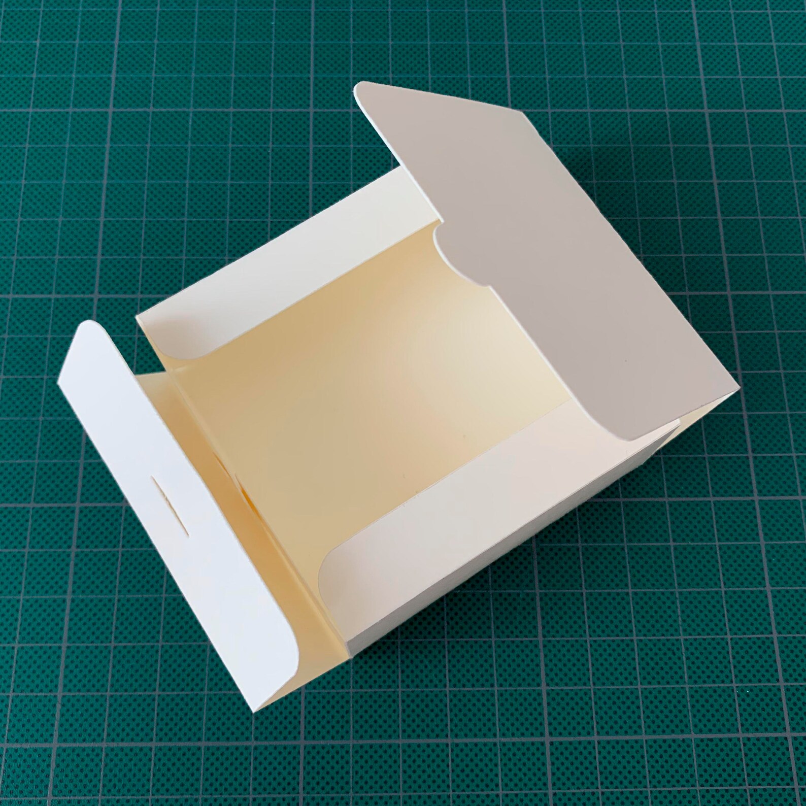 Gift Box Template, No Glue Box, SVG, PDF, 8.5x11, A4, A3 Sheet Instant ...