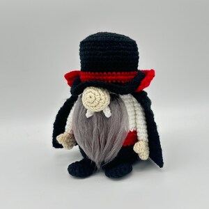 Crochet Vampire Gnome Pattern PDF, Halloween Amigurumi Gnome, Spooky ...