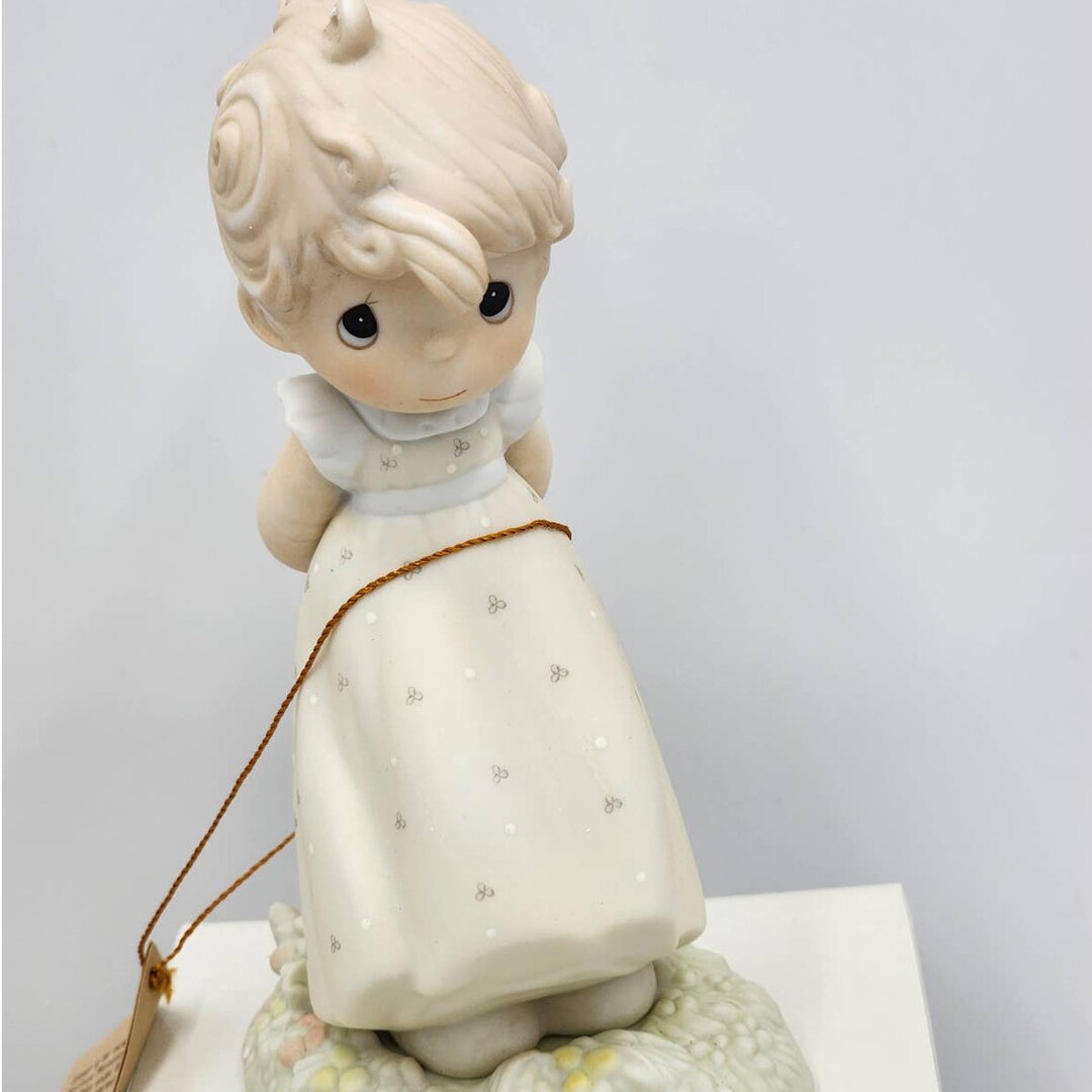 Precious Moments Figurine Autumn Praise Four Seasons Series 12084 W/box ...