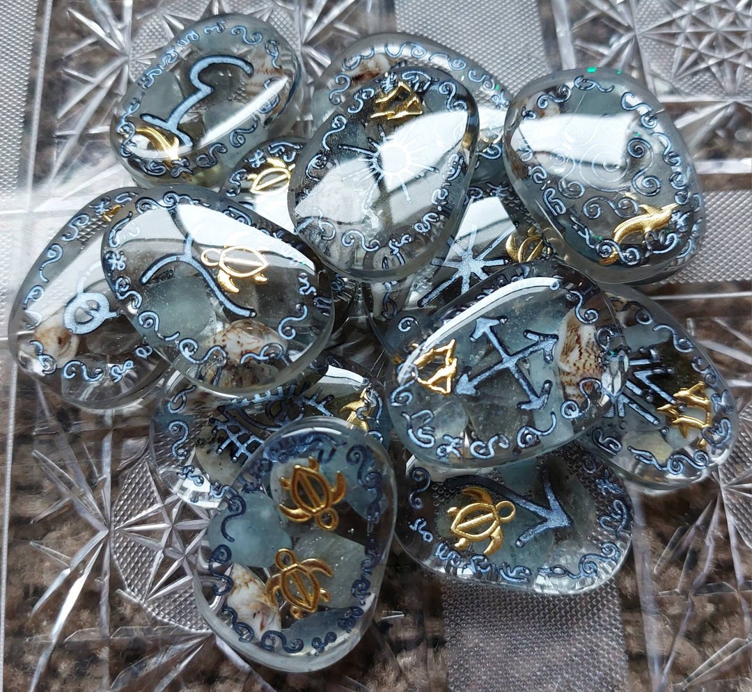 Labradorite and Aquamarine Crystal Ocean Theme Rune Set With Velvet ...