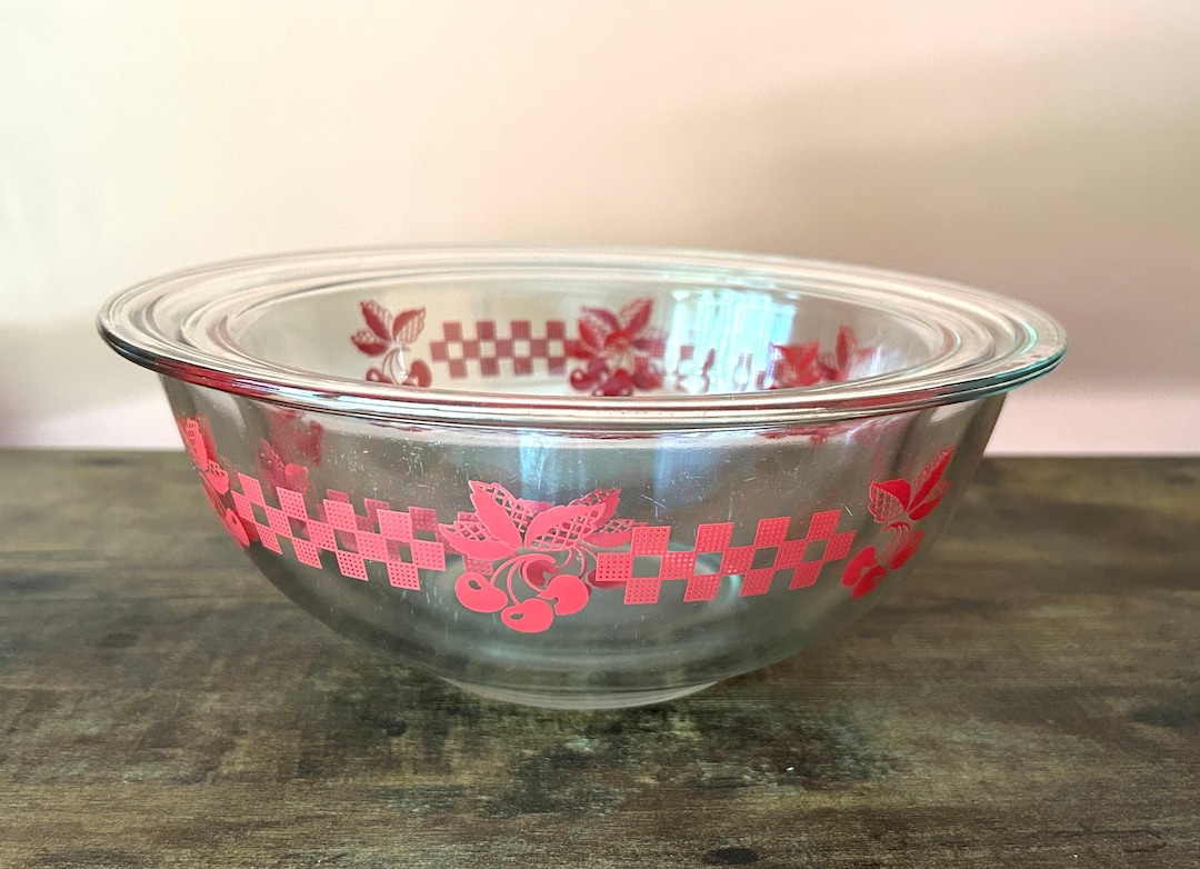 Vintage Clear Glass Pyrex Mixing Bowls (includes 2) With Red Cherry ...