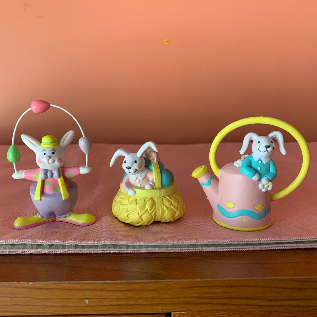 Vintage Avon Easter Bunny Figurines (includes 3 Figurines) Easter ...