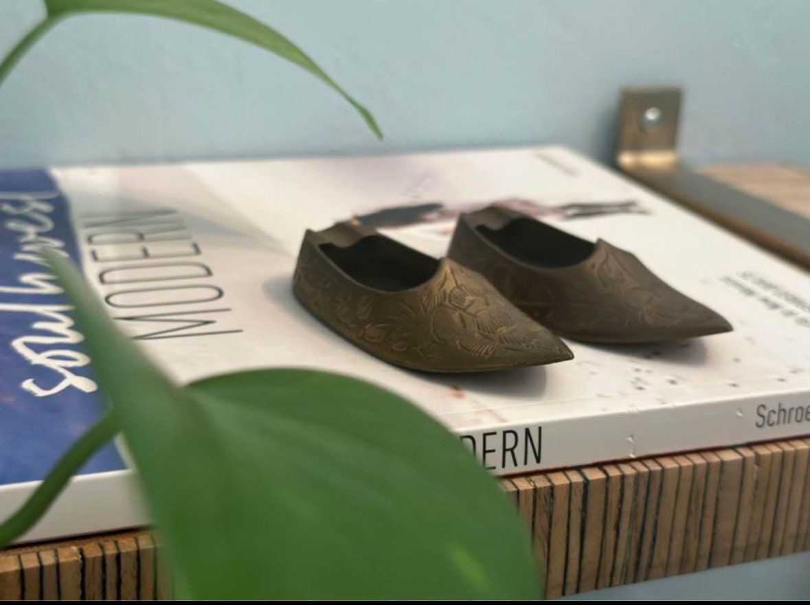 Vintage Mid Century Brass Aladdin Style Slipper Ash Trays / Trinket ...