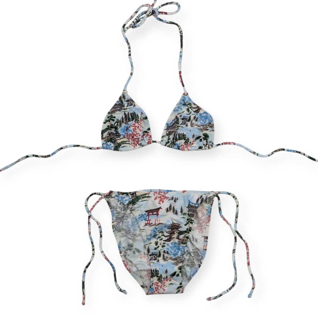 Y2K Deadstock Australian Made. Winter Japanese Temple Print Triangle ...