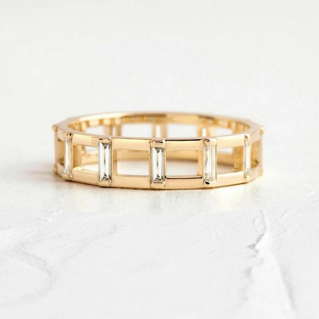 Baguette Cut Moissanite Diamond Ladder Band Ring, 10K Yellow Gold ...