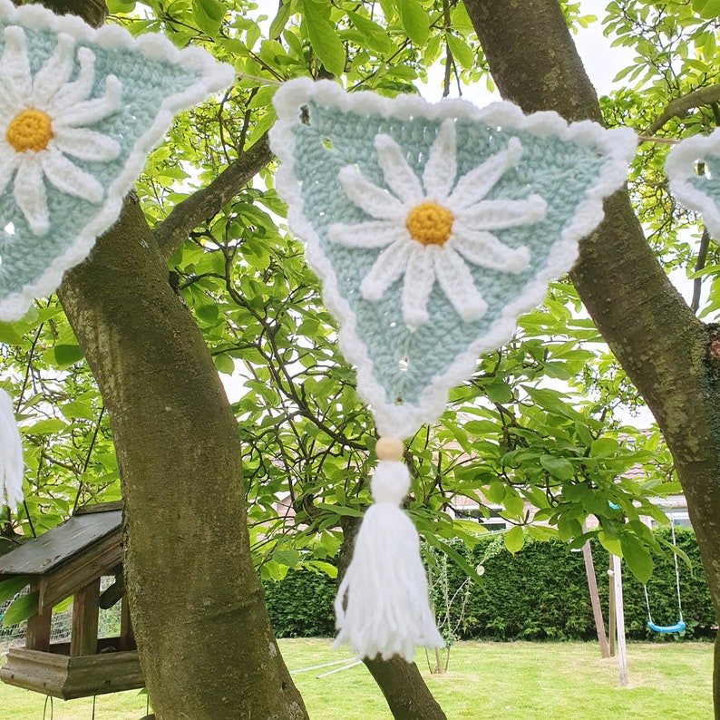Summer Crochet Bunting Pattern Crochet Flower Bunting Pattern Crochet ...