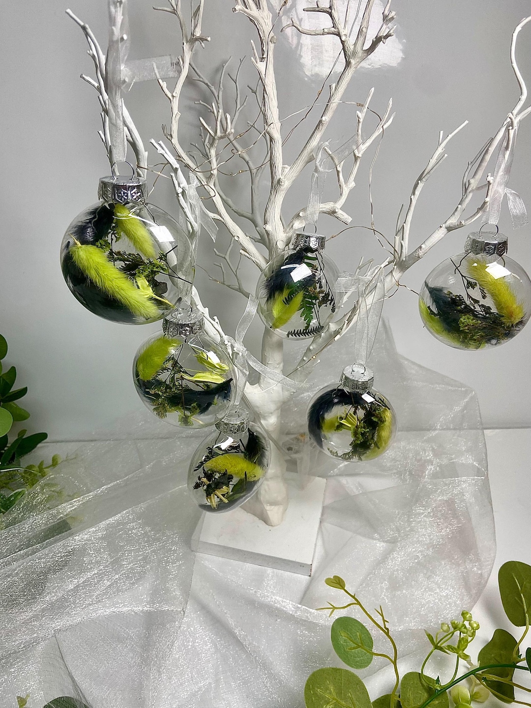 6 CHRISTMAS BAUBLES| Wicked Themed Black and Green Dried Flower Baubles ...