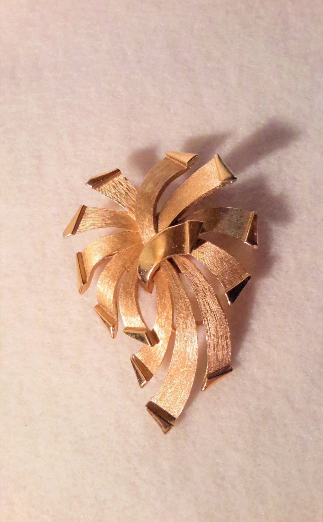 TRIFARI fireworks Gold Tone Pin/brooch 2 - Etsy