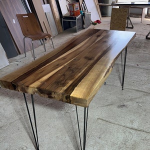 Walnut Wood Table , Walnut Dining Table , Kitchen Furniture , Modern ...