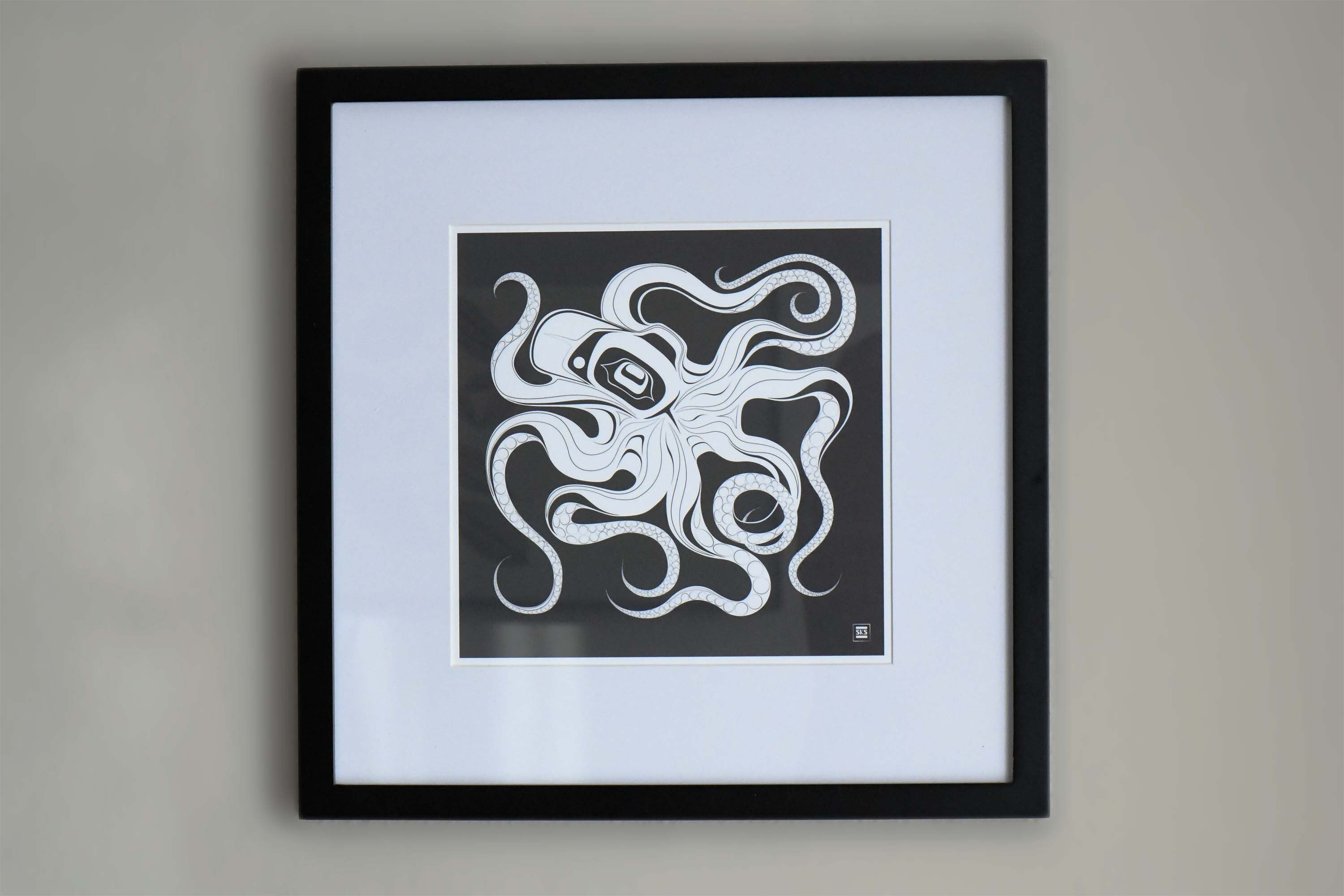 Native Northwest Coast Tlingit Octopus Giclee Print - White/grey, Right ...