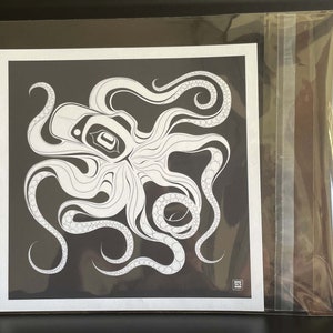 Native Northwest Coast Tlingit Octopus Giclee Print - White/grey, Right ...