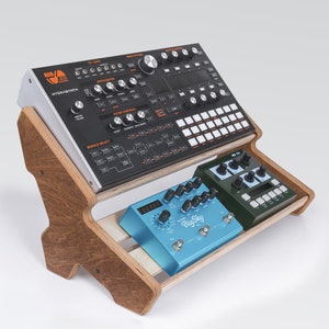 2-tier Desktop Pedalboard: Synthesizer and Effect Pedal Stand - Etsy