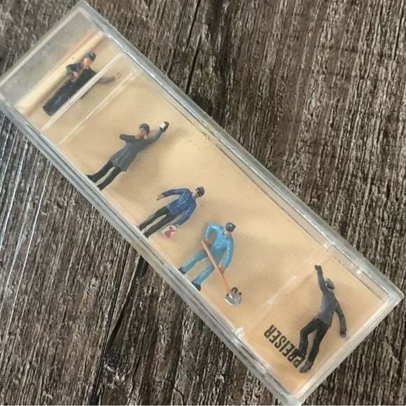 Vintage Preiser HO Scale 1:90 Railfans Miniature Figurines - Etsy