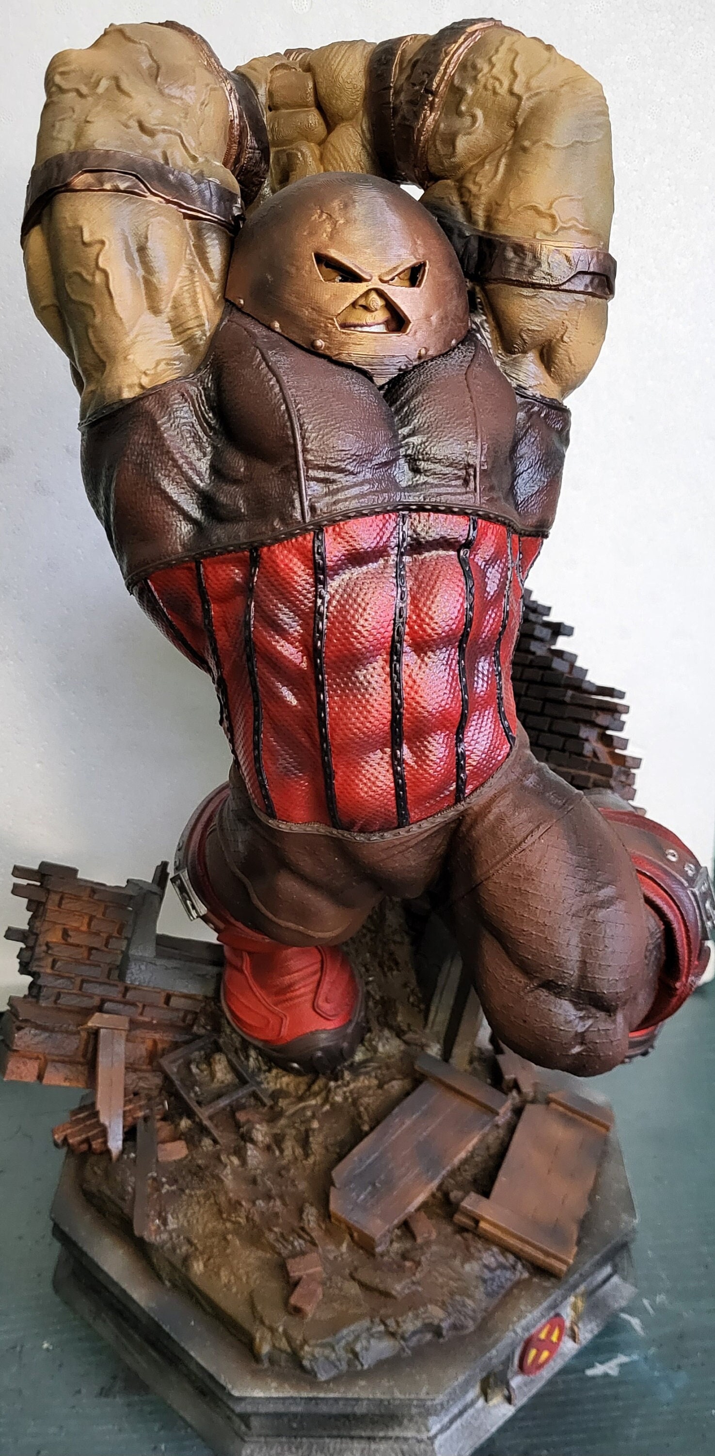 Hulk Vs Juggernaut Statue