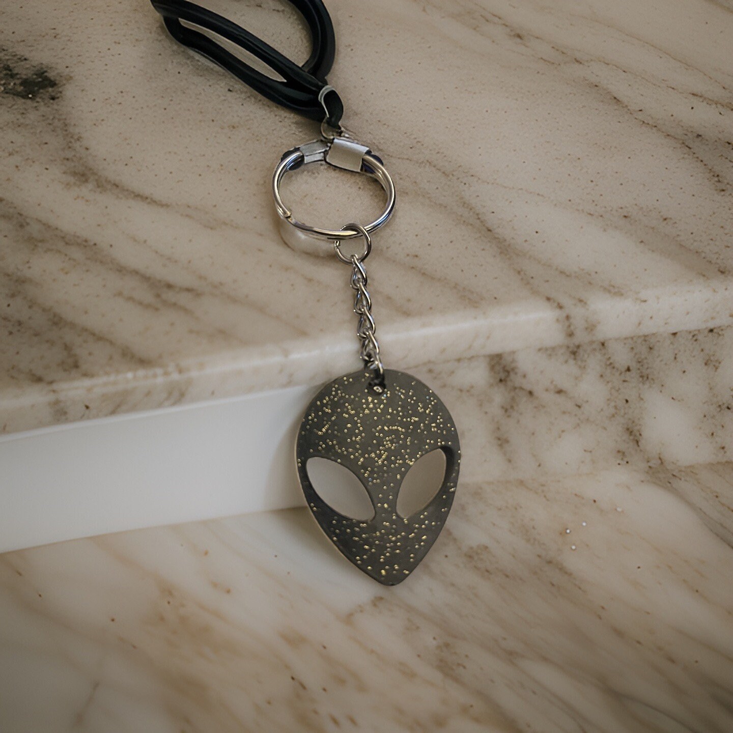 Small Alien Keychains - Etsy